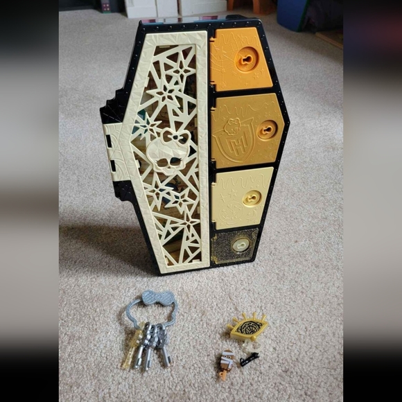 monster high | Toys | Monster High G3 Skulltimate Secrets Fearidescent ...